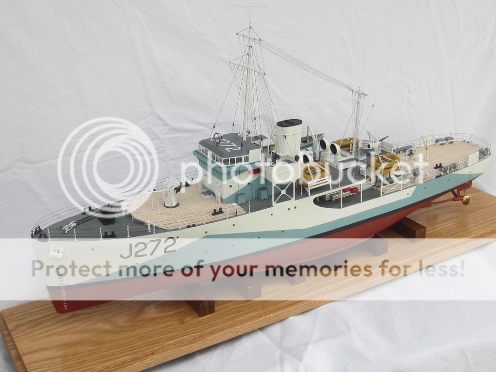 The Ship Model Forum • View topic - 1/72 Bangor minesweeper HMCS Esquimalt