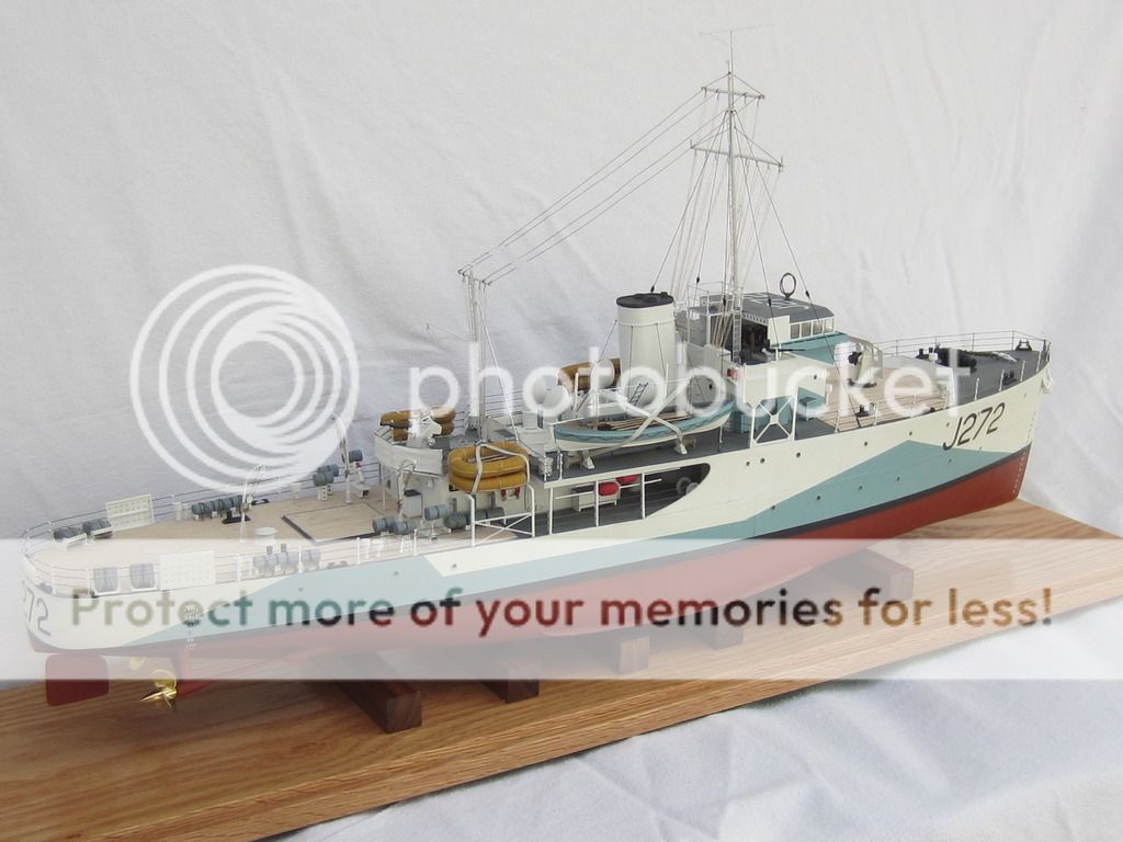 The Ship Model Forum • View topic - 1/72 Bangor minesweeper HMCS Esquimalt